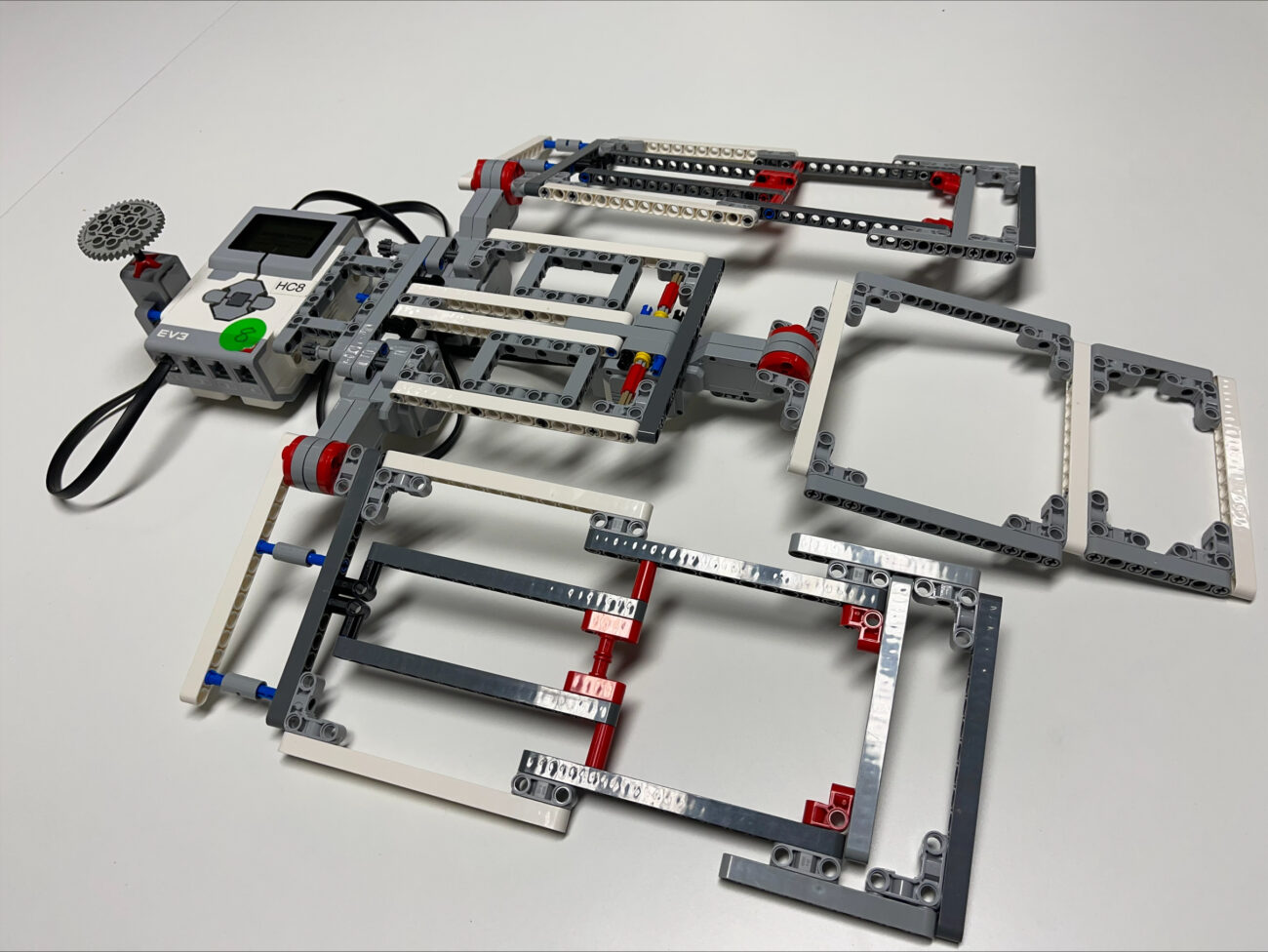 Clothes Folder: Threefold™ – Robotics and Game Design